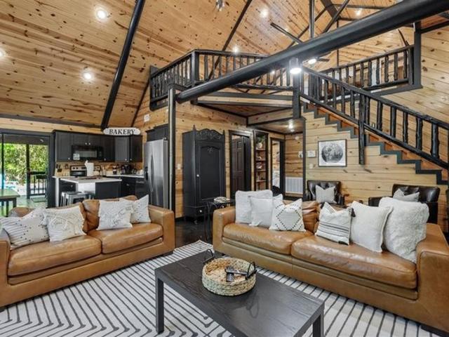 169 Driftcast Rd, Broken Bow, OK 74728