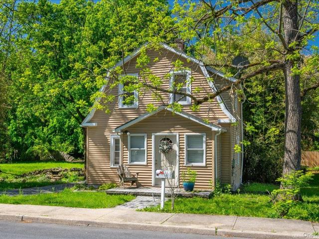 169 Dupont Avenue