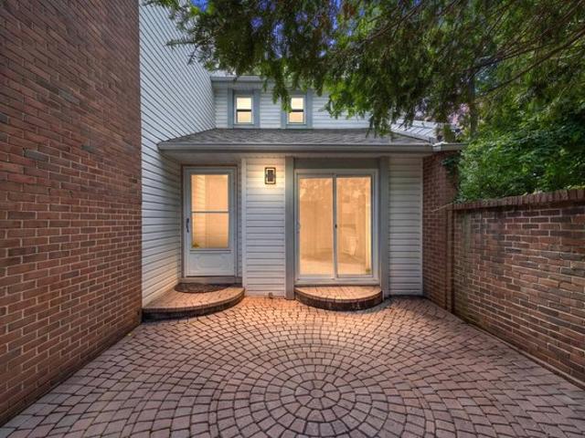 169 E Long Lake Rd, Bloomfield Hills, MI 48304
