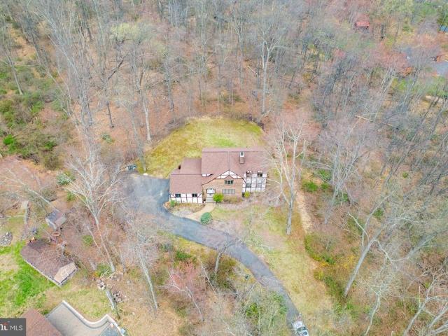 169 E Mountain Road