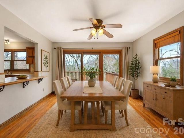 169 Hilltop Rd, Black Mountain, NC 28711