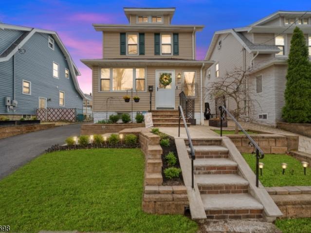 169 Oak Ridge Ave