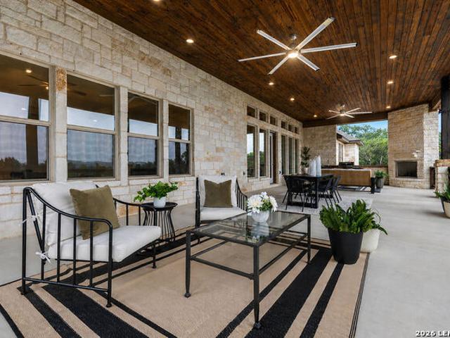 169 Longwood Dr
