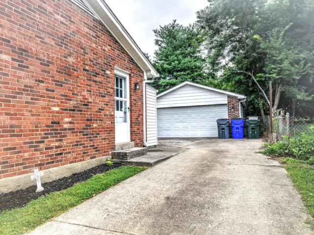 169 Manitoba Lane