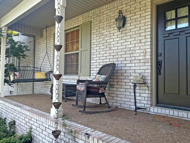 169 North Drive