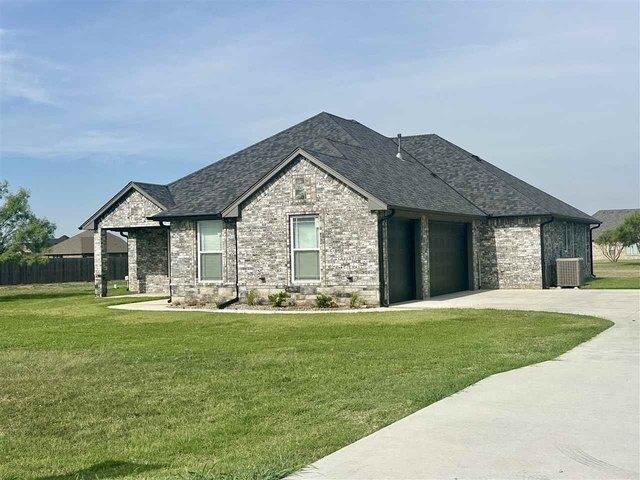 169 SW Elk Creek Loop, Cache, OK 73527