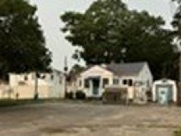 169 Swifts Beach Rd, Wareham, MA 02571