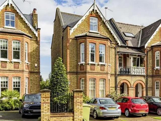 169 Park Road, London, TW11 0BP, United Kingdom | Studio apartment for rent #138147926 | Rentberry