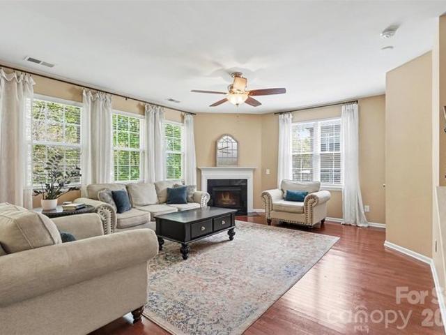 169 Pecan Hills Dr, Mooresville, NC 28115