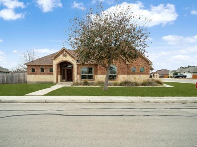 169 Westheim Dr, Castroville, TX 78009