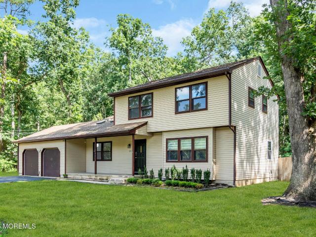 169 White Road