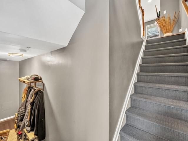 169 Winchester Ct
