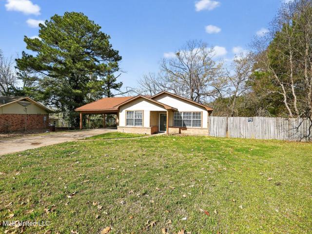 169 Thousand Oaks Circle