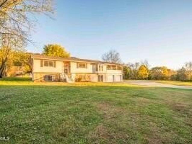 169 Valleyview Dr, Loudon, TN 37774