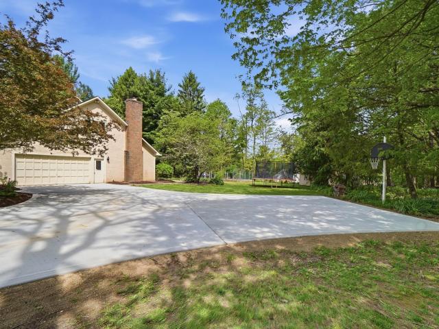 169 Victoria Drive