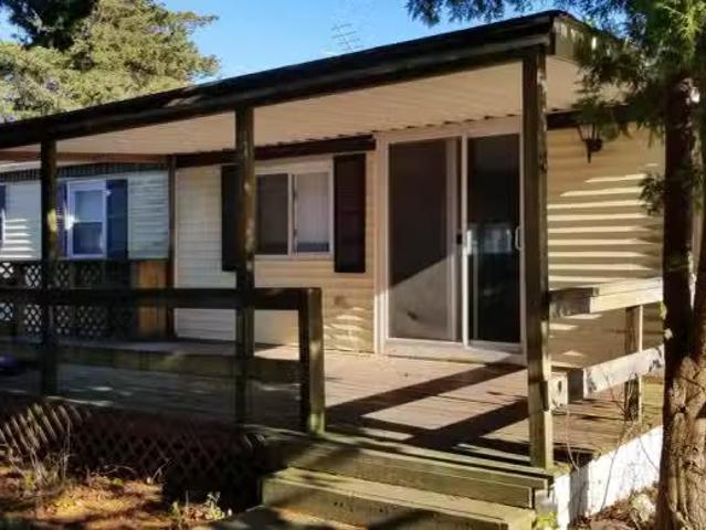 16 4th Avenue, 16, Pocasset, MA 02559