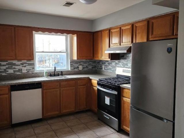 16 5th St, Unit 2, Elizabeth Port, NJ 07206 | MLS #4018