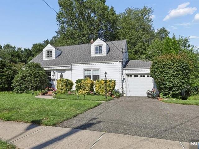 16 03 Radburn Rd, Fair Lawn, NJ 07410