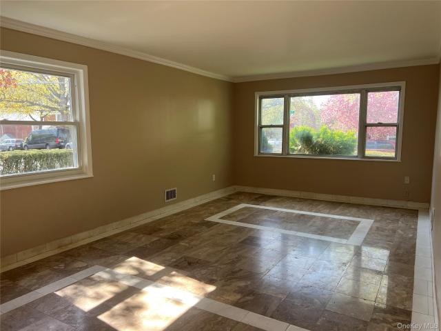 16 05 Bell Boulevard 1st Floor