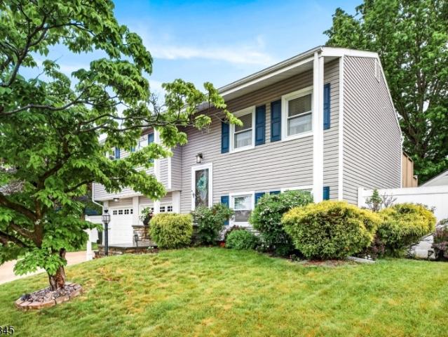 16 10Th Ave