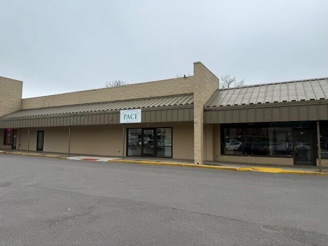 16 110 E Main Street # 16 & 20