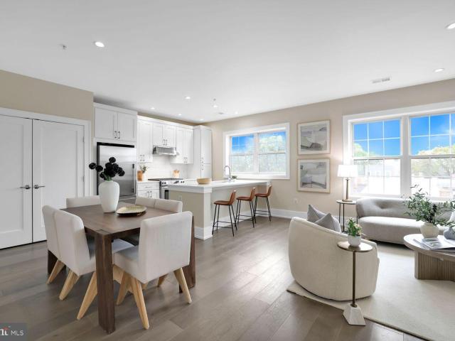 16 17th St NE, Unit 312, Washington, DC 20002 | MLS #DCDC2244