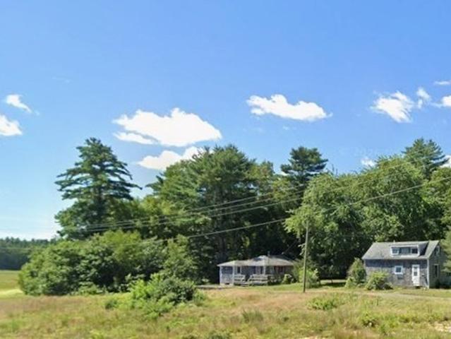 16 16R Indian St, Carver, MA 02330