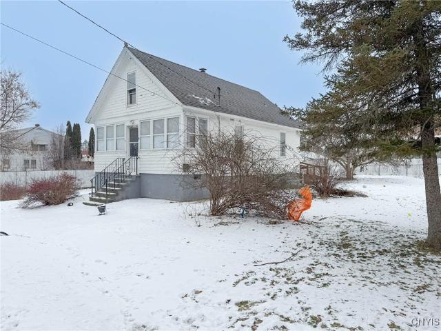16 1st St, Whitestown, NY 13495 | MLS #S1659 | Compass