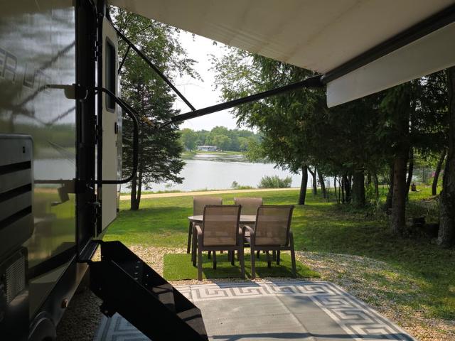 16 200 Woodhaven Lakes