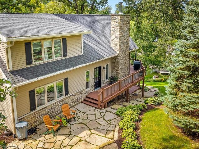 16 228 Stonehedge Drive