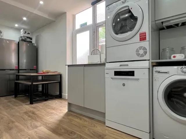 16 30 Cordley Street, West Bromwich, B70 9NQ, United Kingdom | 1 bed house for rent #165244618 | Rentberry