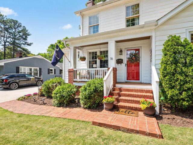 16 Tabor Street