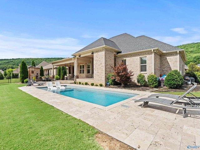 16 Taylors Brook Way SE, Gurley, AL 35748