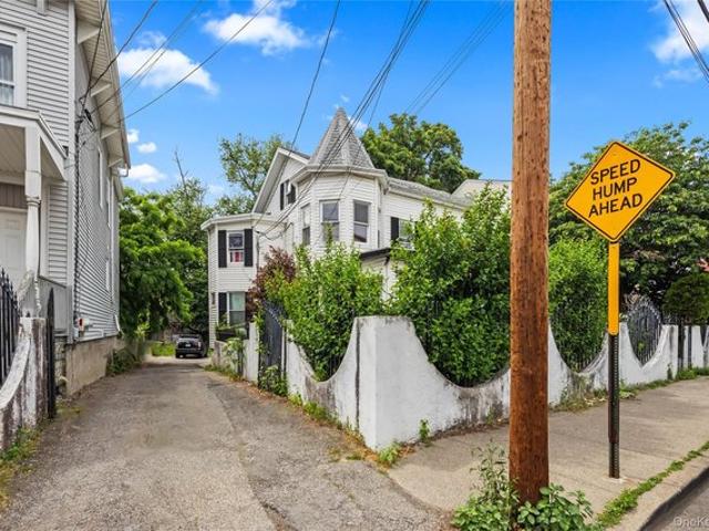 16 Third St, Haverstraw, NY 10927