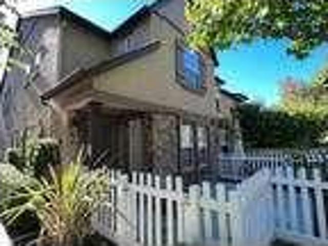 16 Three Vines Ct, Ladera Ranch, CA 92694