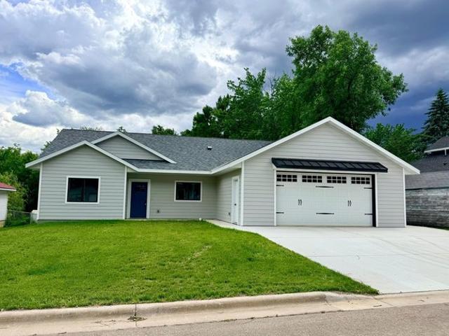 16 Tower St, Kensington, MN 56343