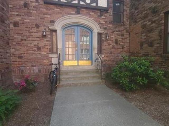 16 Townley St #J3, Hartford, CT 06105
