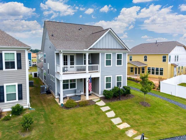 16 Toynbee Drive