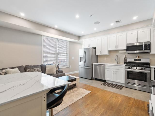 16 Troy St # 201