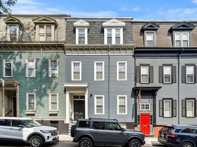 16 Trenton St Apt 3, Boston, MA 02129