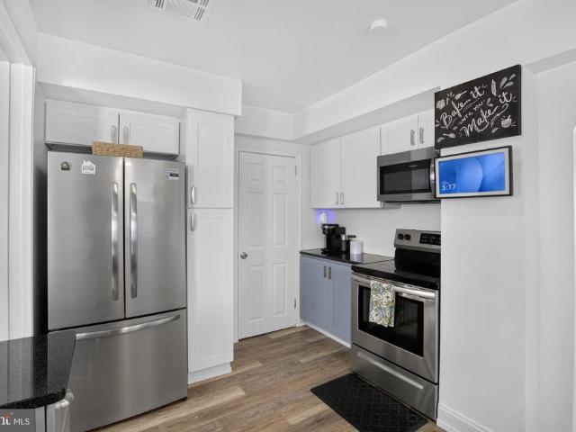 16 Underwood Road #