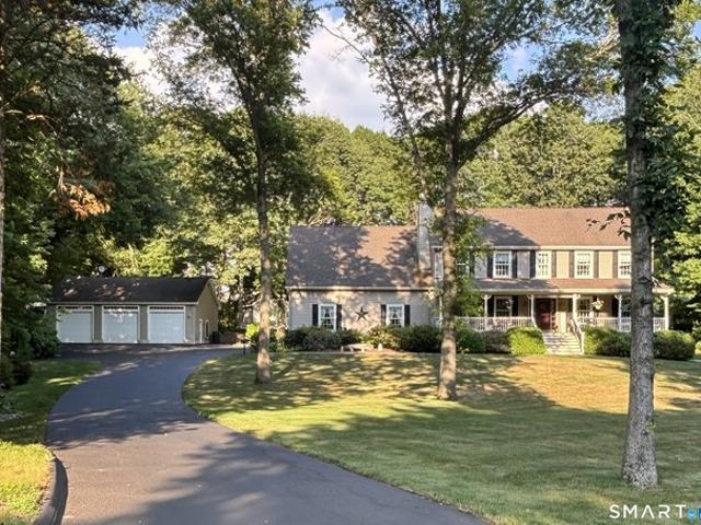 16 Vandy Dr, Griswold, CT 06351