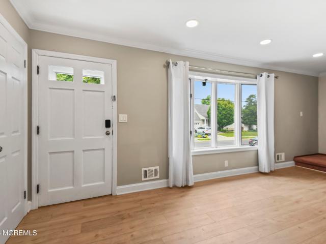 16 Venus Road
