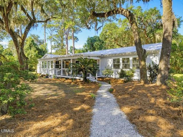16 Verdier Bluff Rd, Beaufort, SC 29902