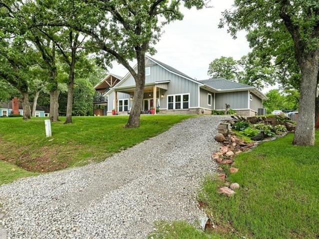 16 W Hill St, Arcadia, OK 73007