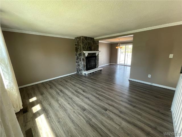 16 W Klein Road