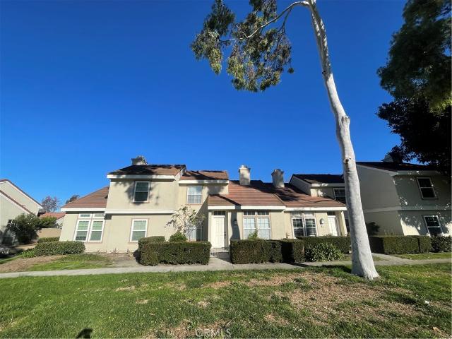 16 Wellesley, Irvine, CA 92612 | MLS #OC26009 | Compass