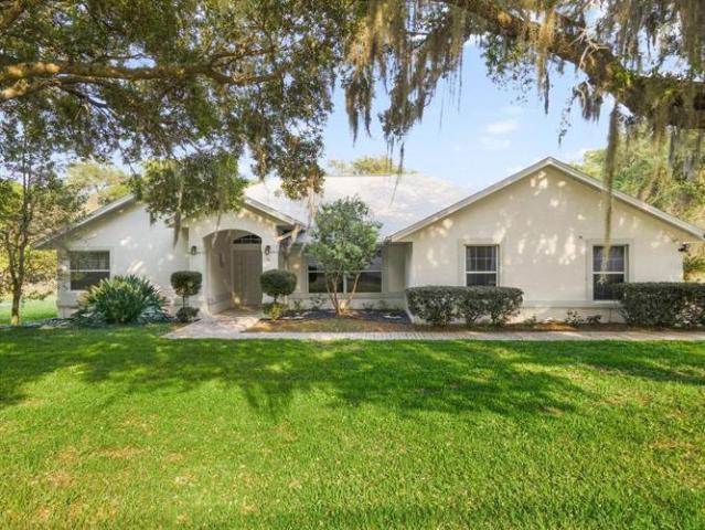 16 Weston Rd, Leesburg, FL 34748