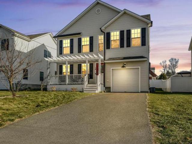 16 Westminster Ave, Shelton, CT 06484