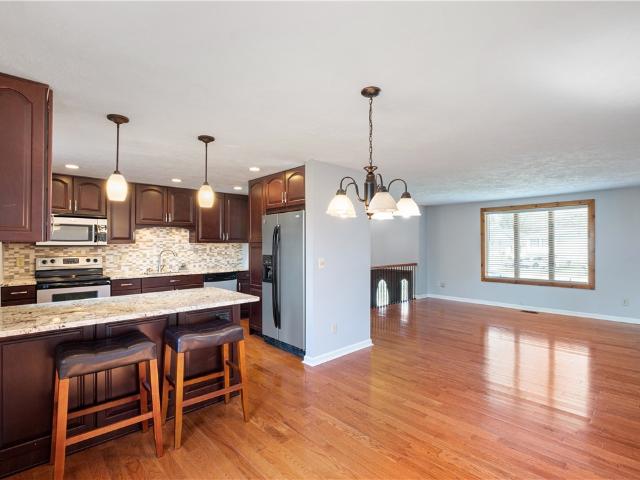 16 Wheatfield Dr